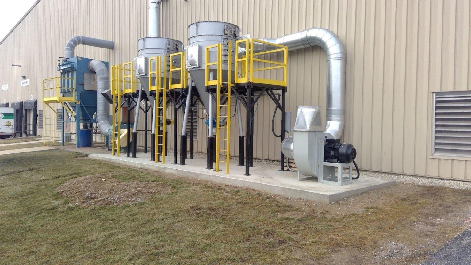 How Does an Industrial Dust Collector Work?